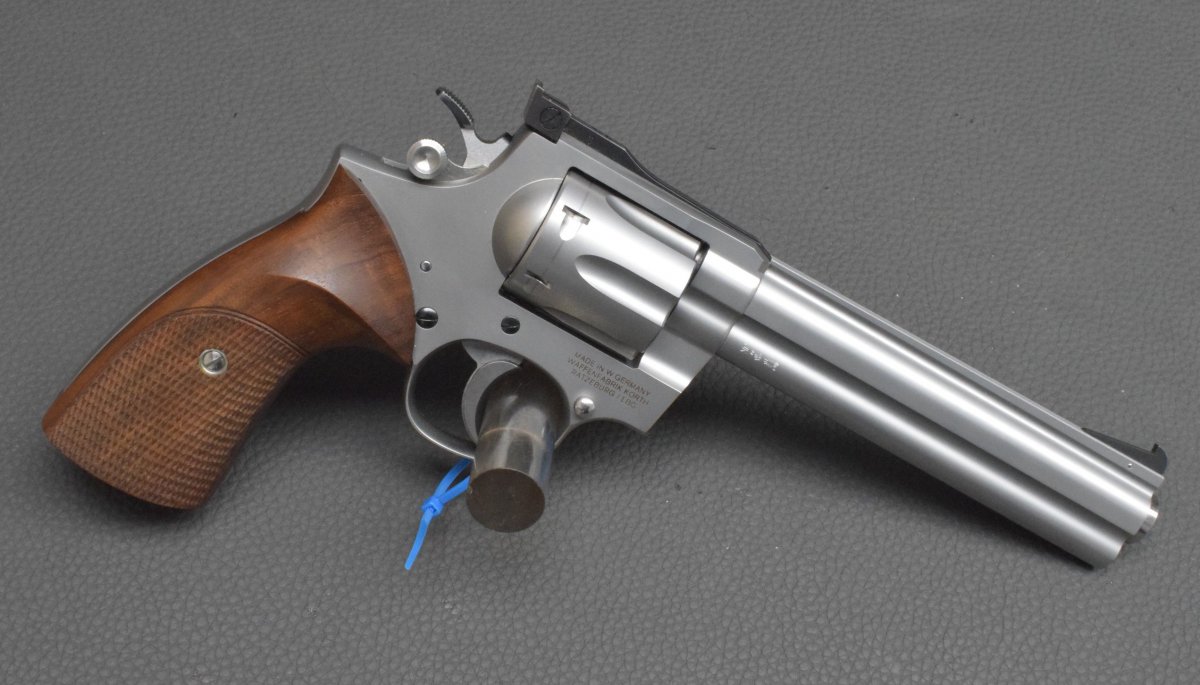 Revolver Korth Modell Sport Stainless 6", Kal. 22lfB, fast neuwertig - eGun