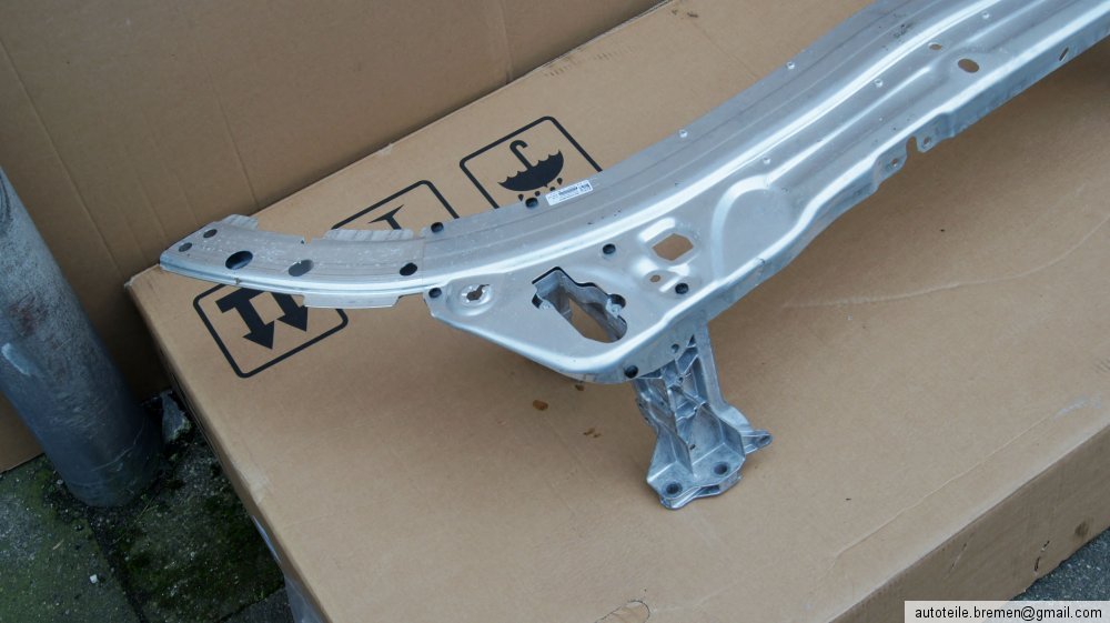 Mercedes Benz W205 C-KLasse A2056203301 Schlossträger Frontblech ...