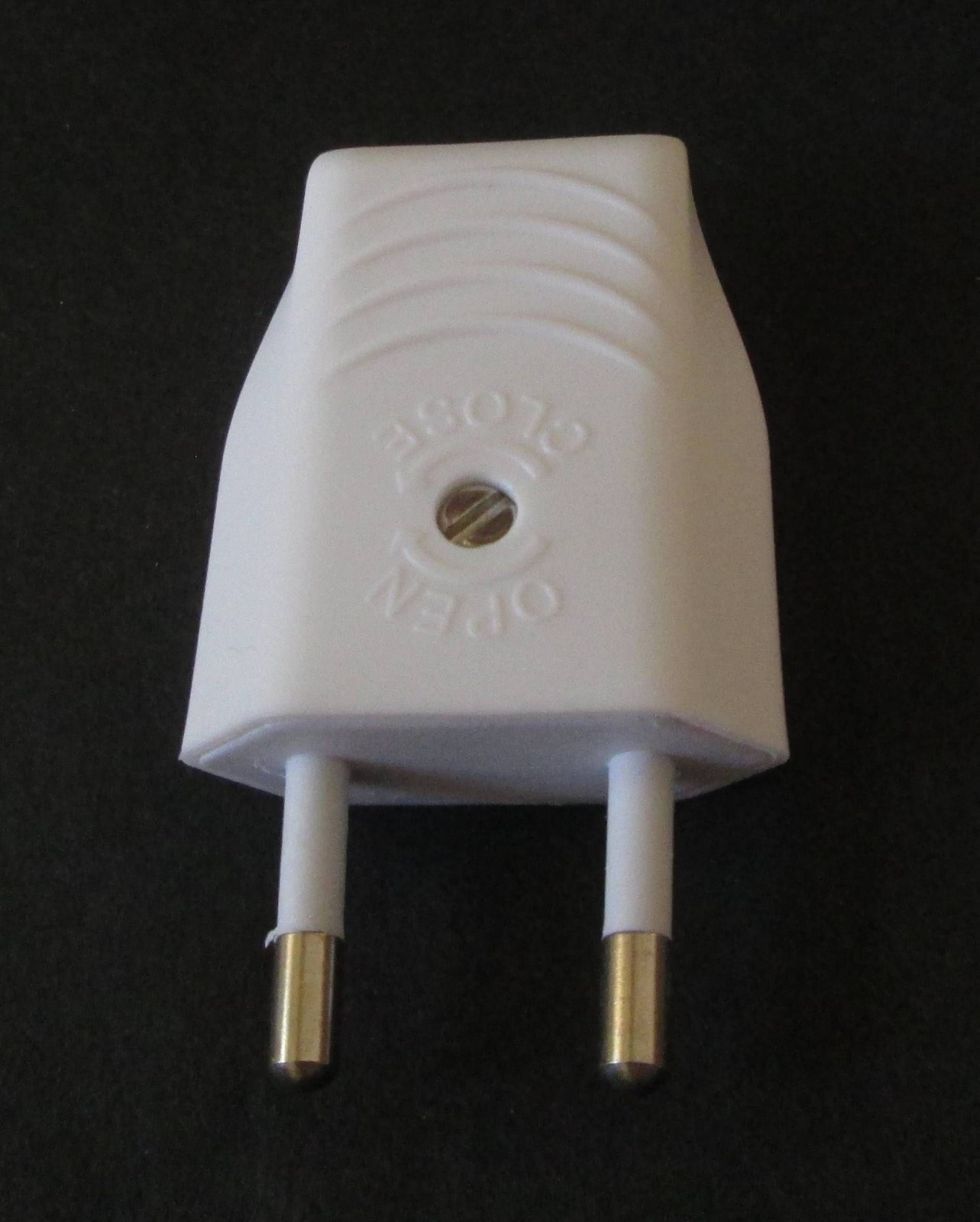 Euro Europa Stecker Eurostecker Europastecker gerade flach Zweipol weiß ...