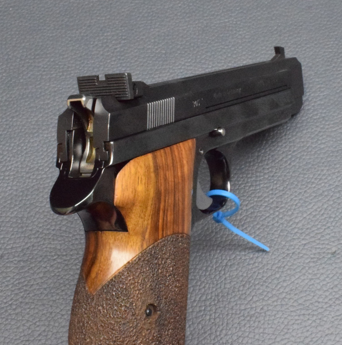 SIG 210 mit Peters Stahl Wechselsystem Kal. 22lR, sehr gut - eGun