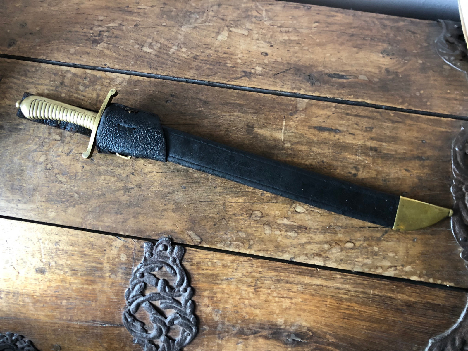 Faschinenmesser mit Lederscheide - eGun