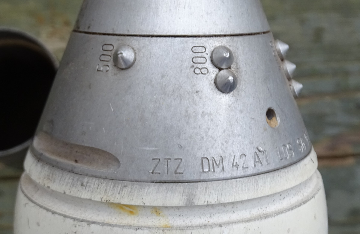 für PANZERFAUST 84 . DM 16- DEUTSCHE MUNITION * Patrone mit ...