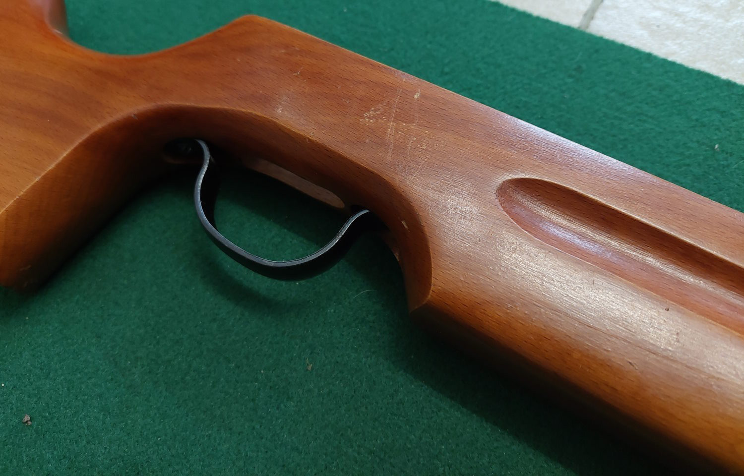 Haenel Suhl Mod. 310 Kal. 4,4 mm Luftgewehr mit Sportschaft - eGun
